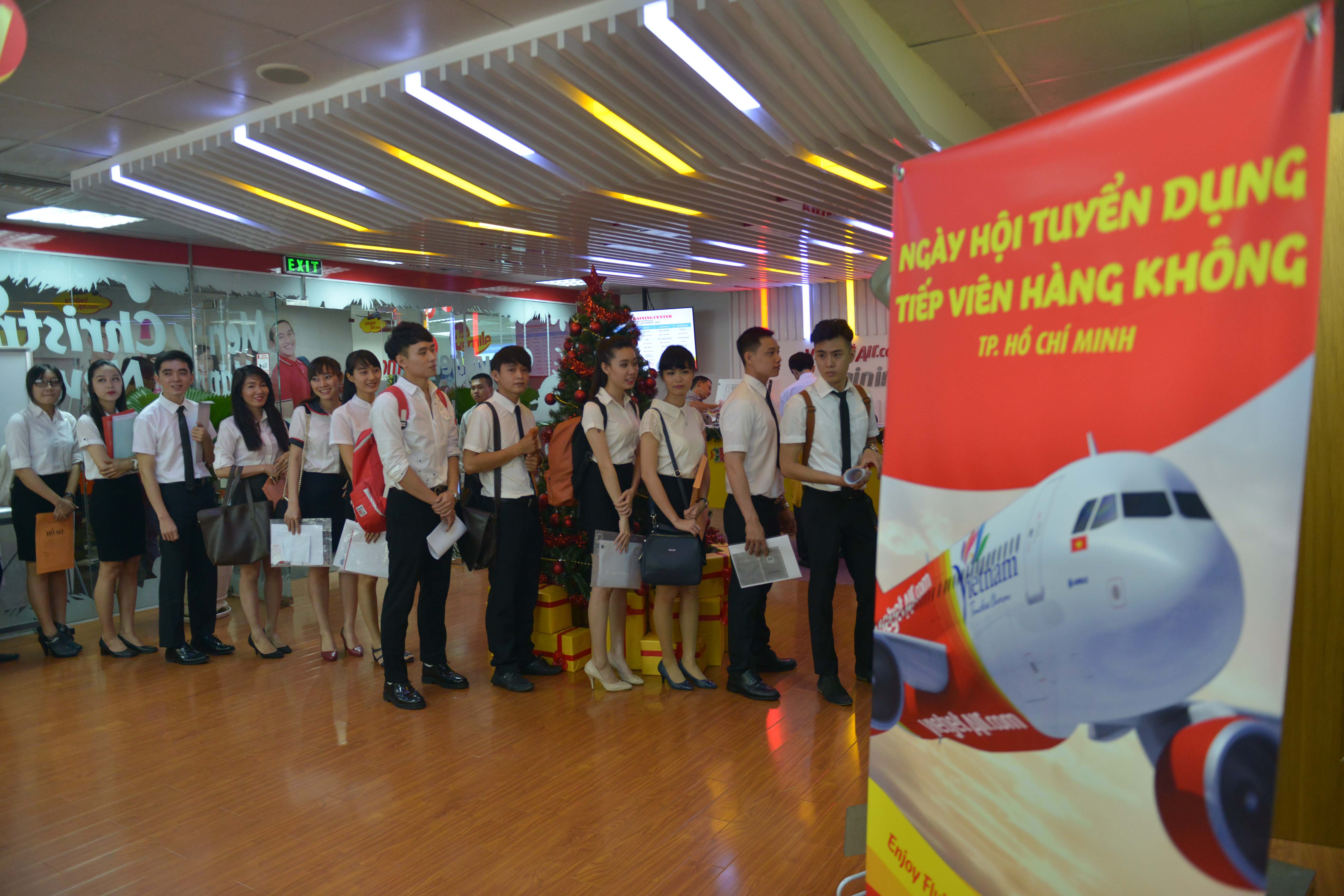 Cabin Crew Requirements | Vietjet Air