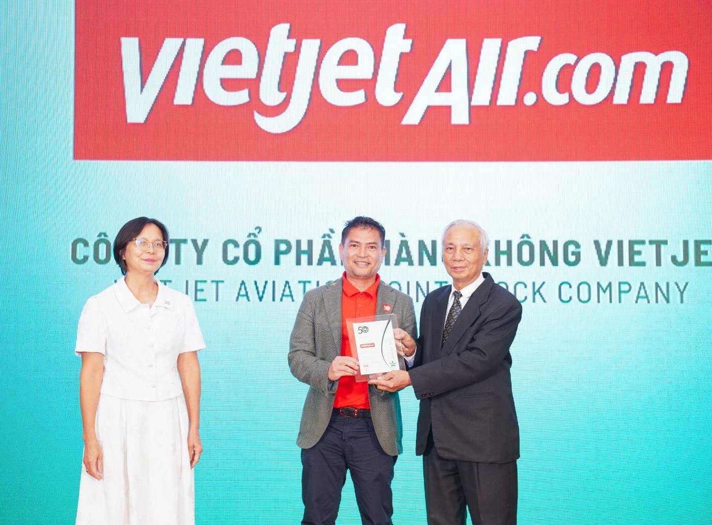 Vietjet được vinh danh trong Top 50 doanh nghiệp phát triển bền vững ...