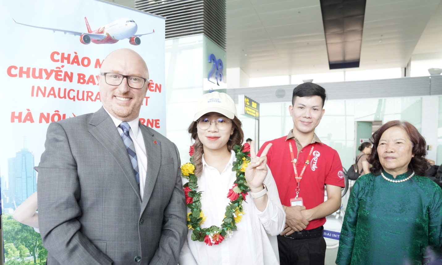 Vietjet operates the 6th route to Australia with its excellent Business ...