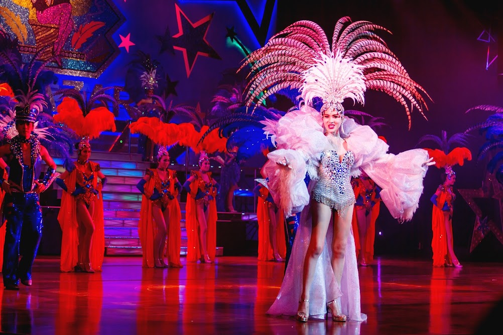 Colosseum Show: Experience the Most Famous Performing Arts | Vietjet Air