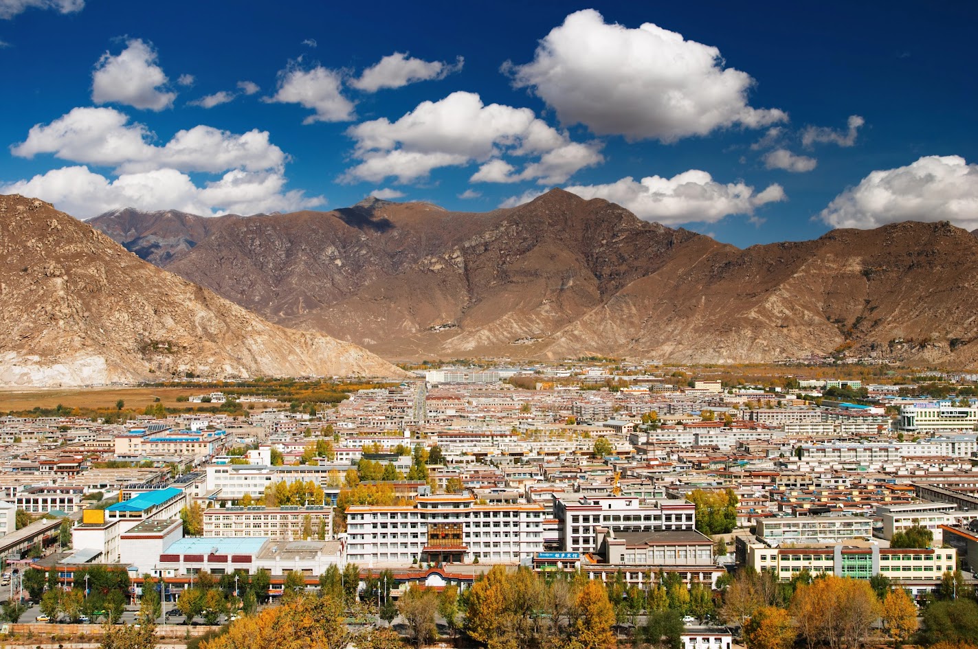 The Ancient City of Lhasa in Tibet & What You Need to Know | Vietjet Air