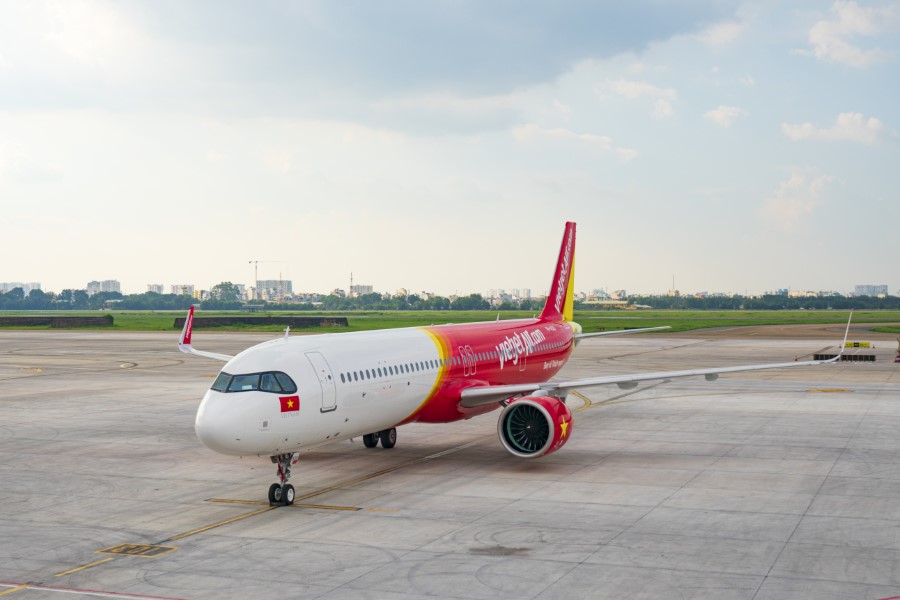 Notice of the flight frequency increase and notes for passengers in the ...