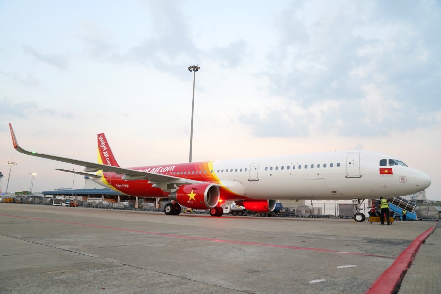Vietjet continues to win the "Best Companies to Work for in Asia" award ...