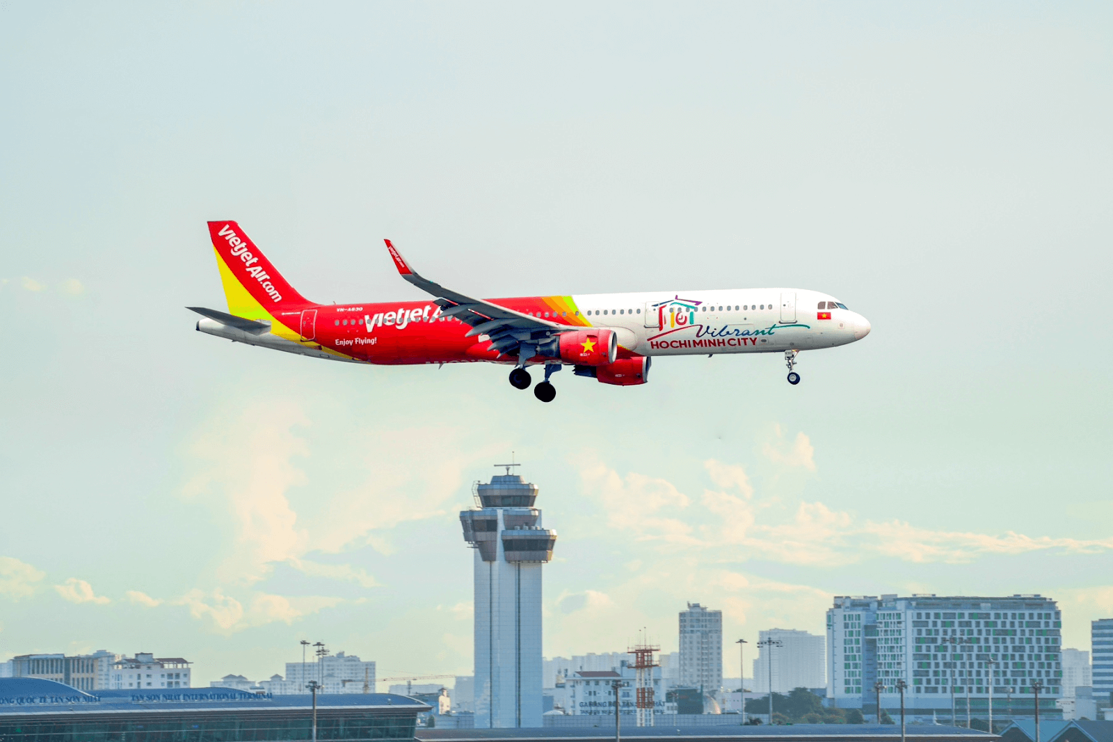 Shanghai International Airport: Address, Images, and Notes | Vietjet Air